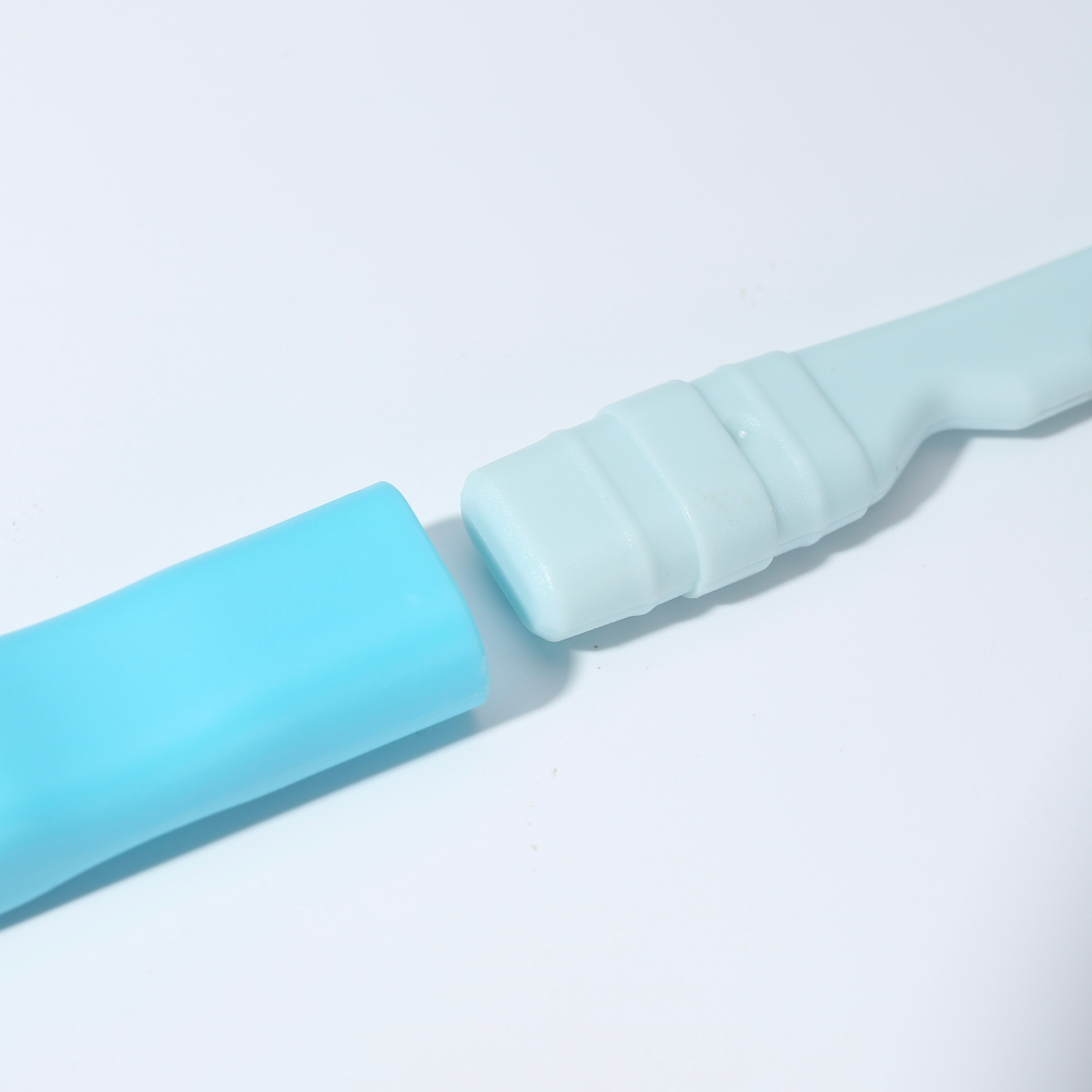 Dermaplaning Razor and Replacement Blades – Dewy Hours